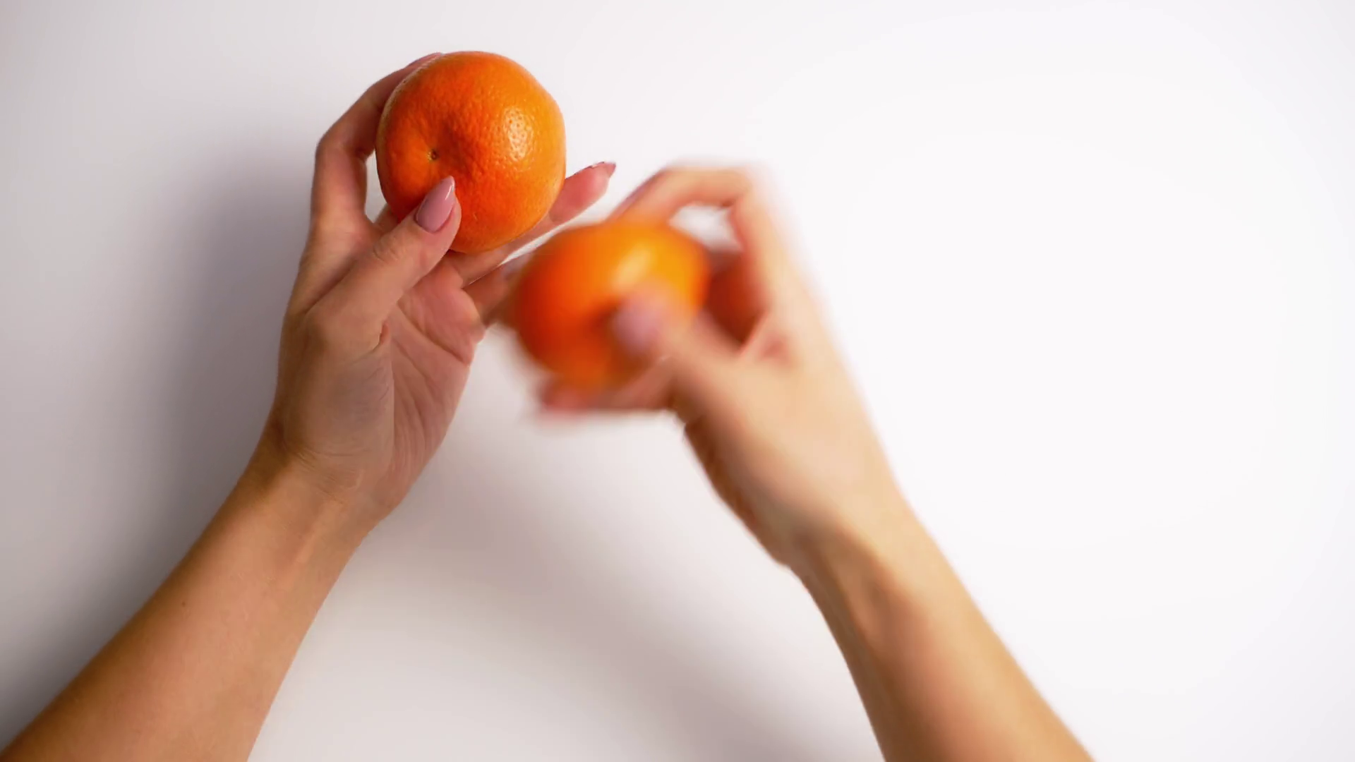 Hands Holding Mandarin Close Up Of Woman Stock Footage SBV-353224478 ...