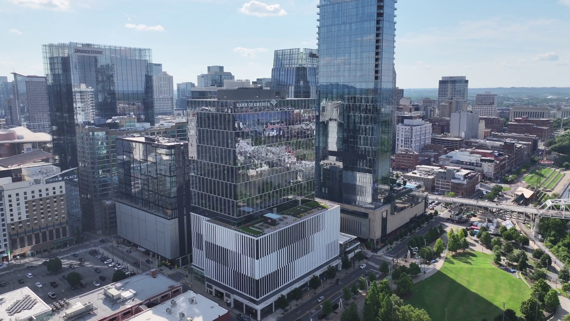 Nashville Tennessee Aerial Drone Sunny 2025 Stock Footage SBV-352361344 ...