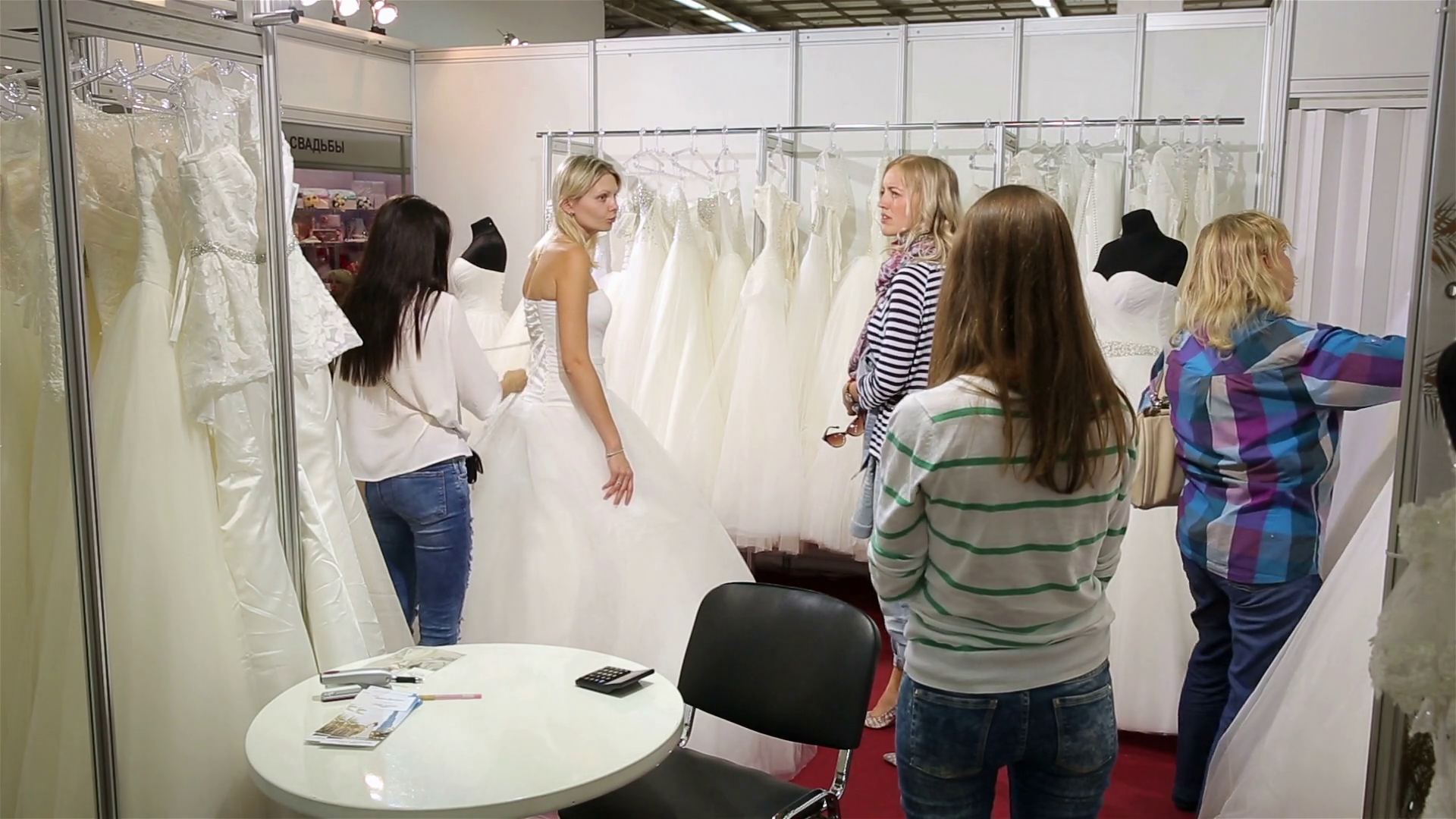 Shop Assistant Helps Shoppers Choose Wedding Stock Footage SBV ...